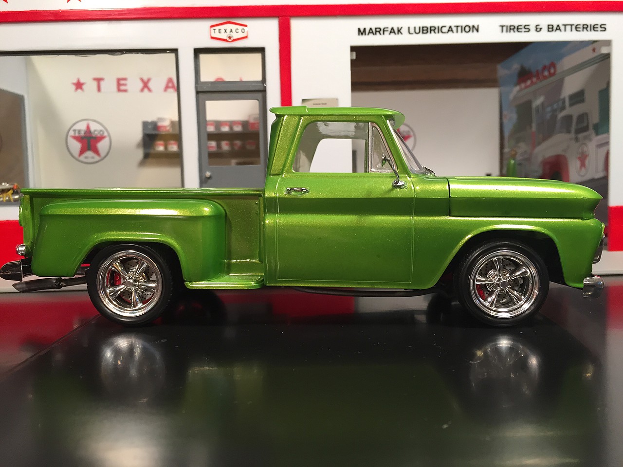 1965 Chevy Stepside Pickup 2'n1 -- Plastic Model Truck Kit -- 1/25 ...