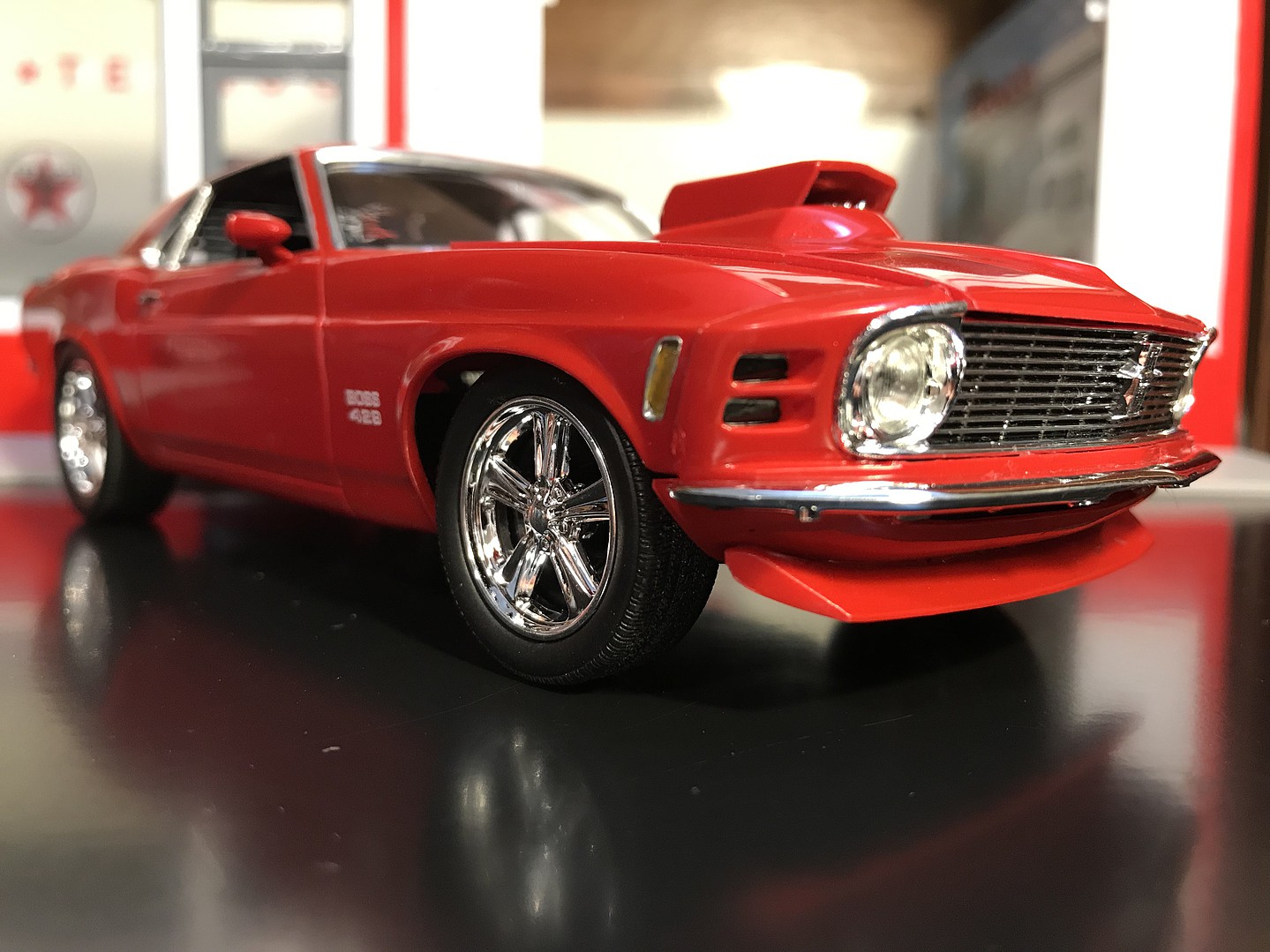 1970 Ford Mustang Boss 302 -- Plastic Model Car Kit -- 1/24 Scale ...