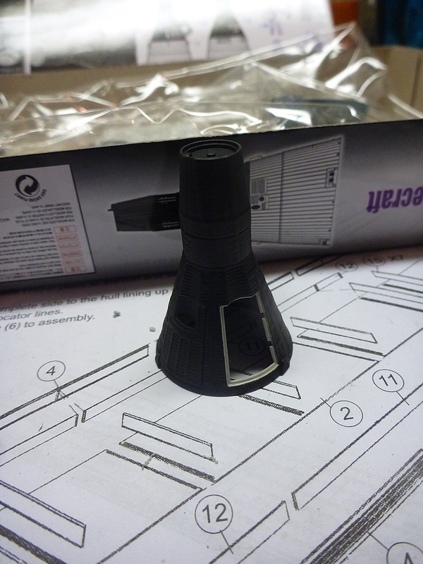 Gemini Spacecraft w/Spacewalker -- Space Program -- Plastic Model Kit ...