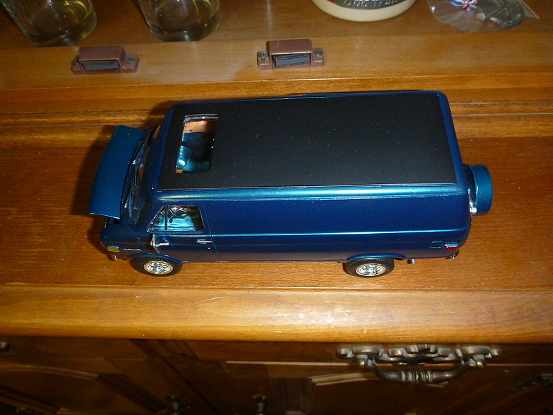 Chevy Nirvana Van -- Plastic Model Van Kit -- 1/25 Scale -- #691/12 ...