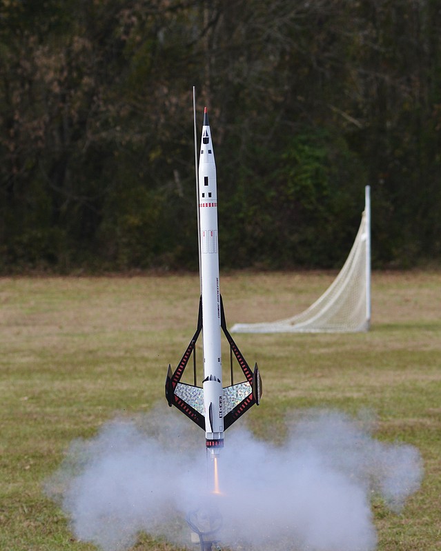 Cosmic Interceptor Model Rocket Kit -- Skill Level 4 -- #1351 pictures ...