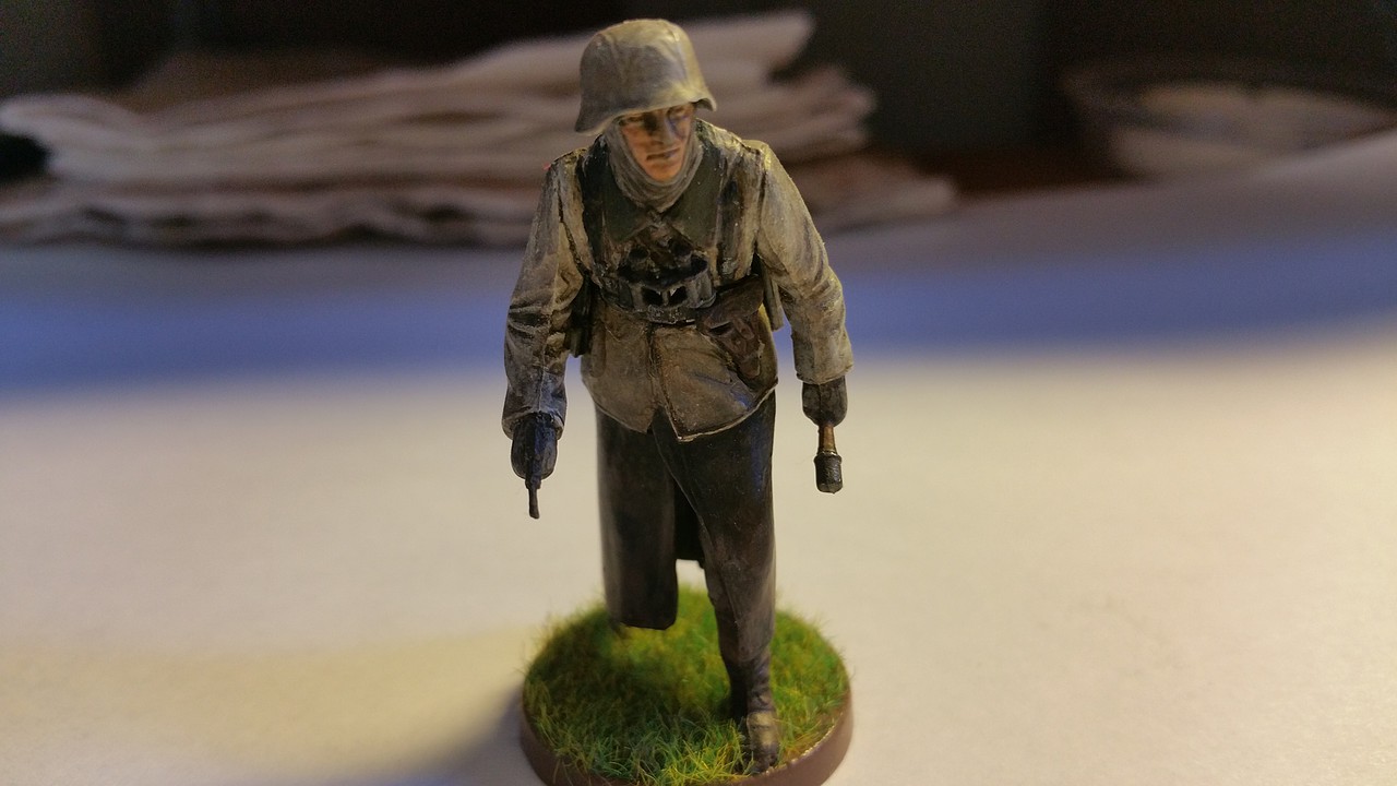 German Assault Infantry w/Winter Gear -- Plastic Model Military Figure ...