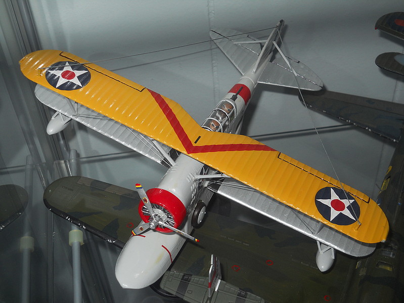 Duck J2F2 Amphibian BiPlane -- Plastic Model Airplane Kit -- 1/48 Scale ...