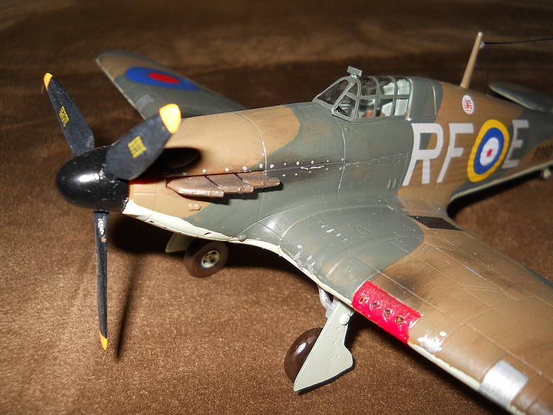 E-Z Snapz Hawker Hurricane MK.1 -- Snap Tite Plastic Model Aircraft Kit ...