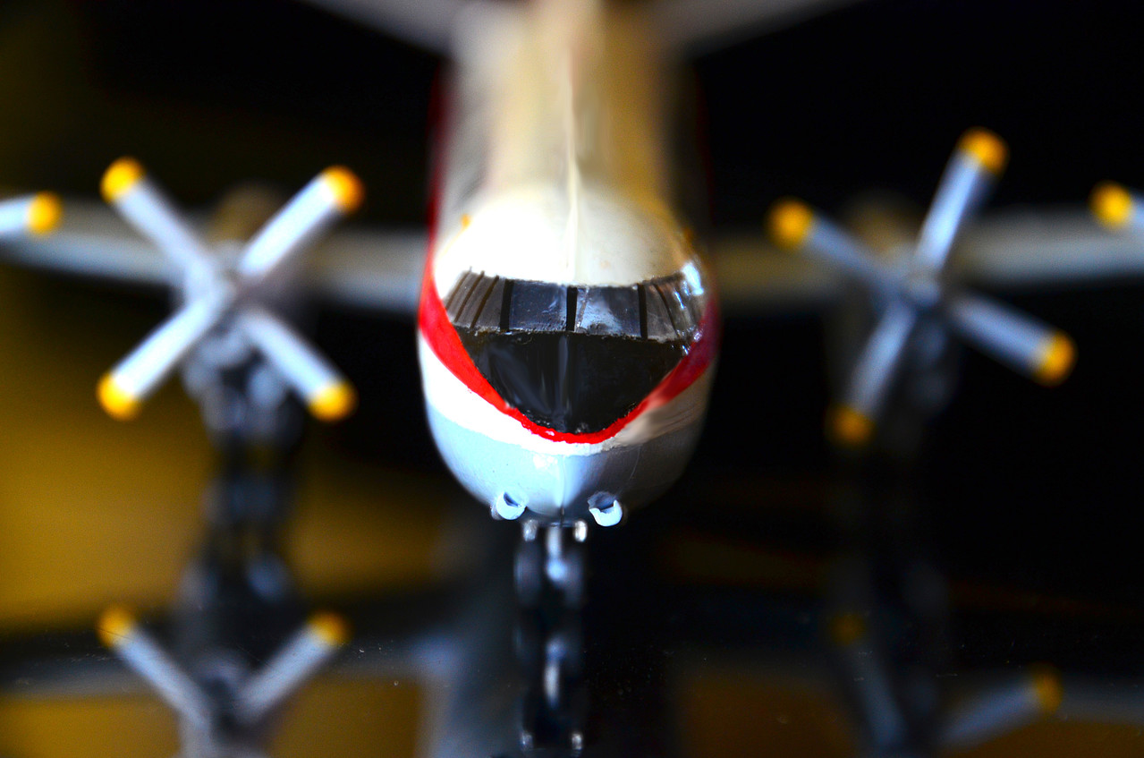 Vickers Vanguard British Turboprop Airliner -- Plastic Model Airplane ...