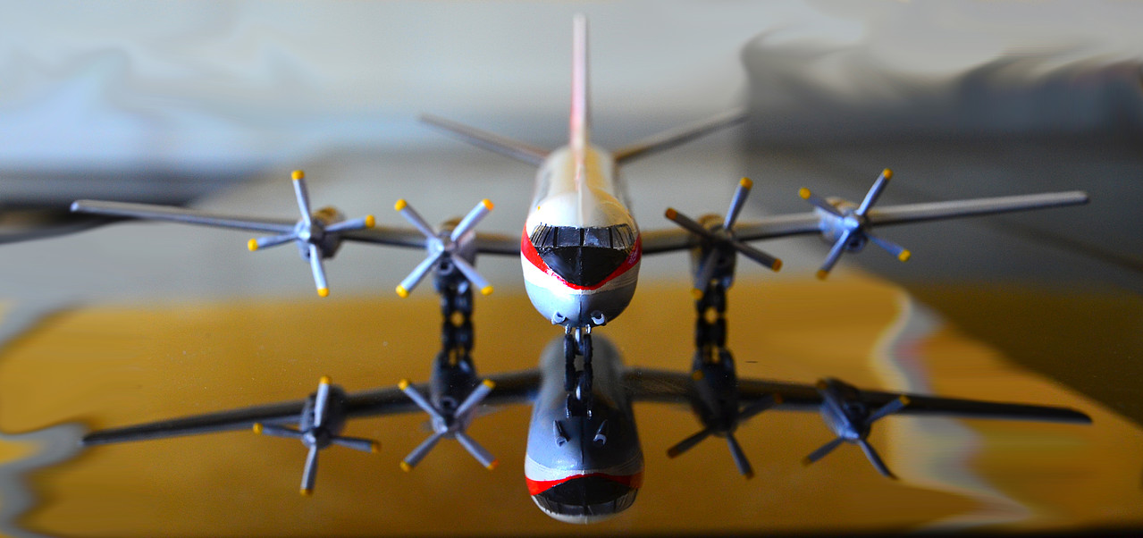 Vickers Vanguard British Turboprop Airliner -- Plastic Model Airplane ...