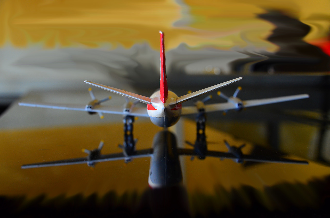 Vickers Vanguard British Turboprop Airliner -- Plastic Model Airplane ...
