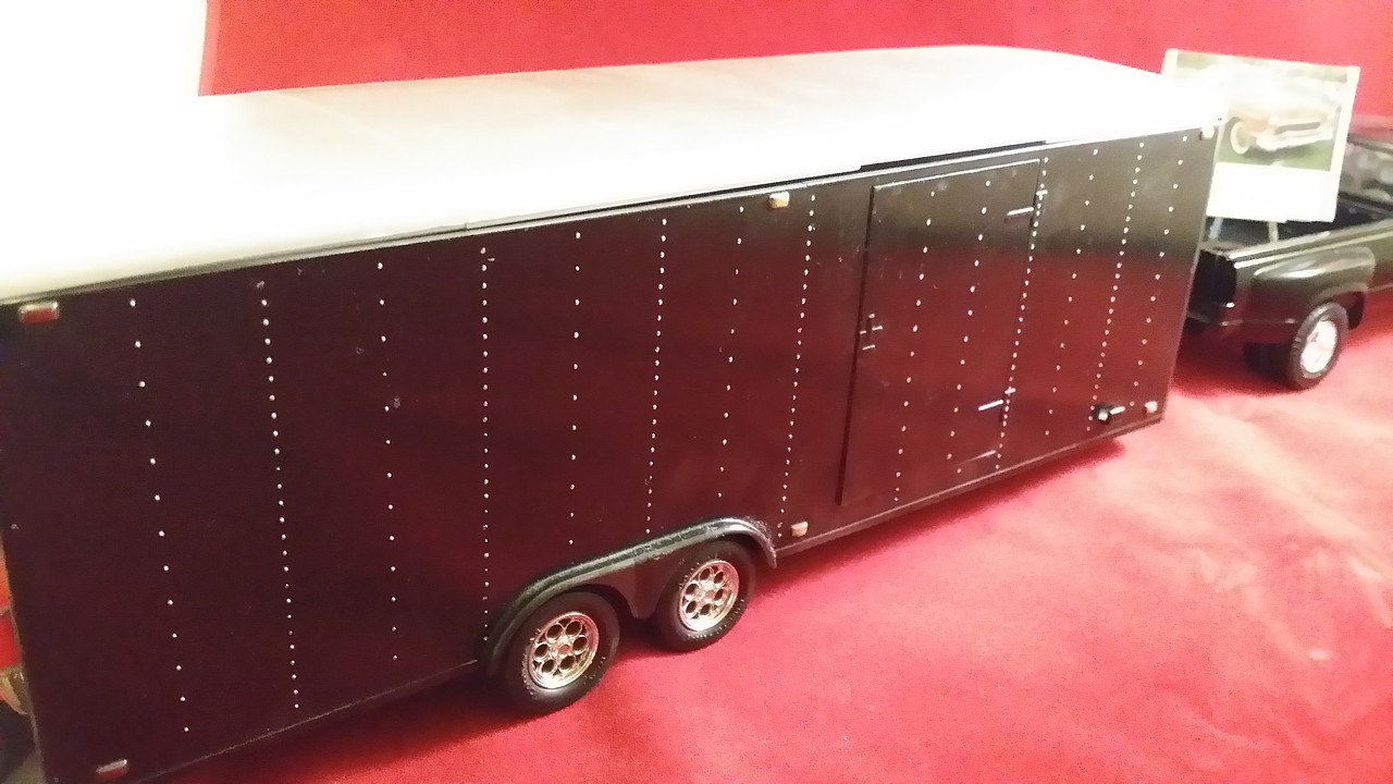 21-Ft Tandem Two-Axle Tag-Along Trailer -- Plastic Model Trailer Kit ...