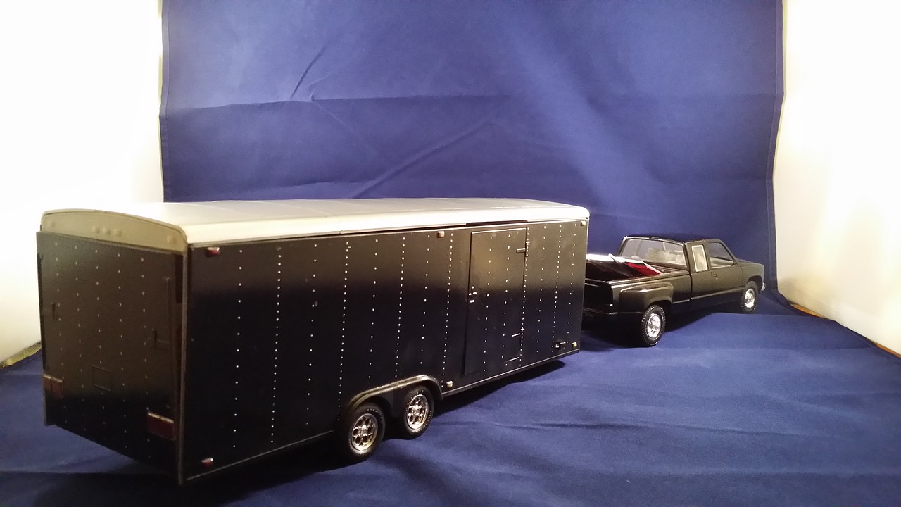 21-Ft Tandem Two-Axle Tag-Along Trailer -- Plastic Model Trailer Kit ...