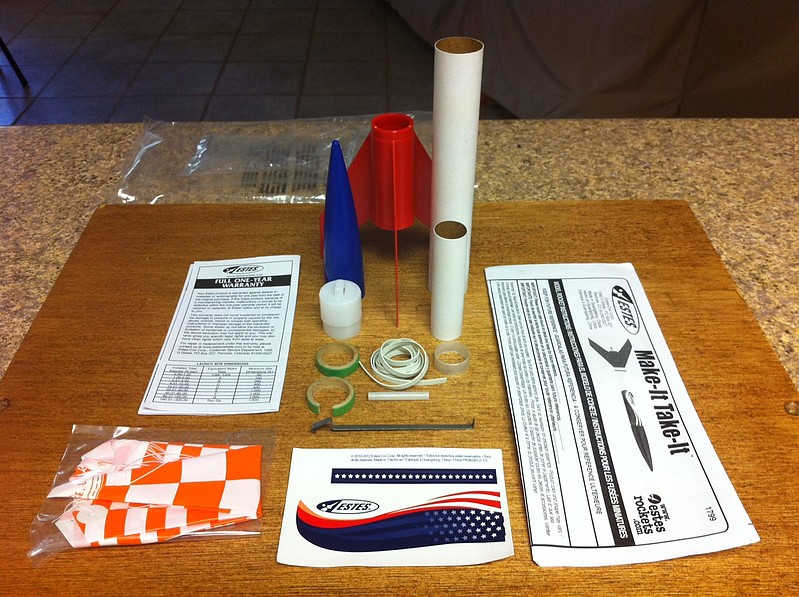 Make It Take It Rocket Kits (25) -- Model Rocket Bulk Pack -- Easy To ...