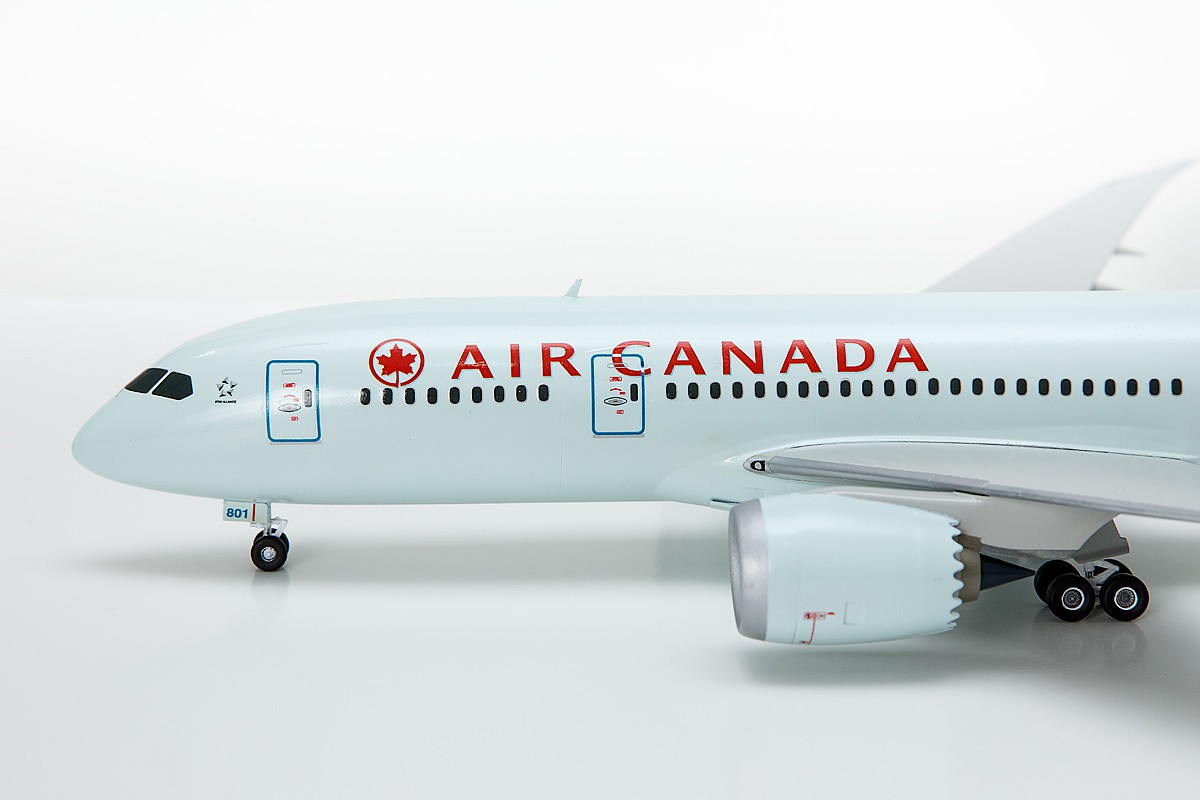 Boeing 787-8 Dreamliner -- Plastic Model Airplane Kit -- 1/144 Scale ...