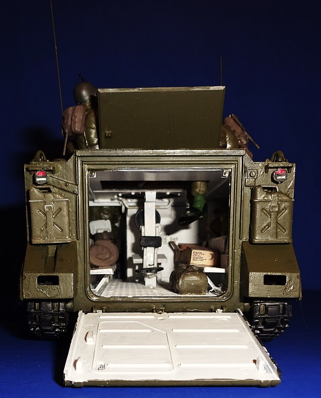 US M113 APC CA140 -- Plastic Model Military Vehicle Kit -- 1/35 Scale ...