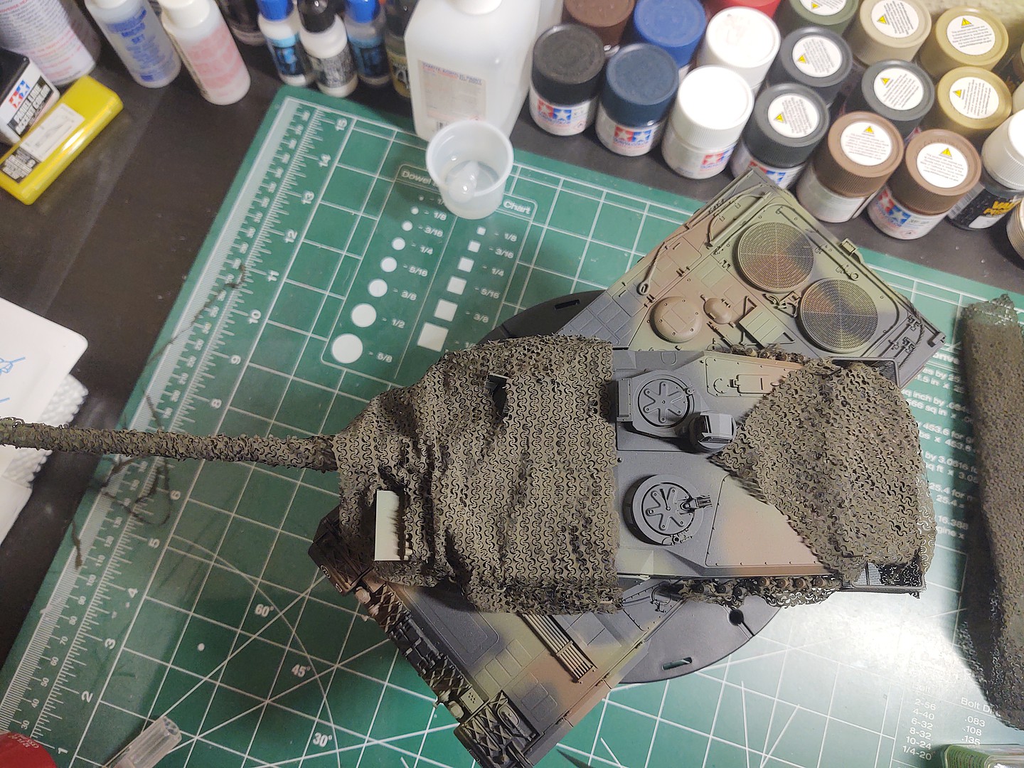 Leopard 2 A6 Main Battle Tank -- Plastic Model Military Vehicle Kit ...