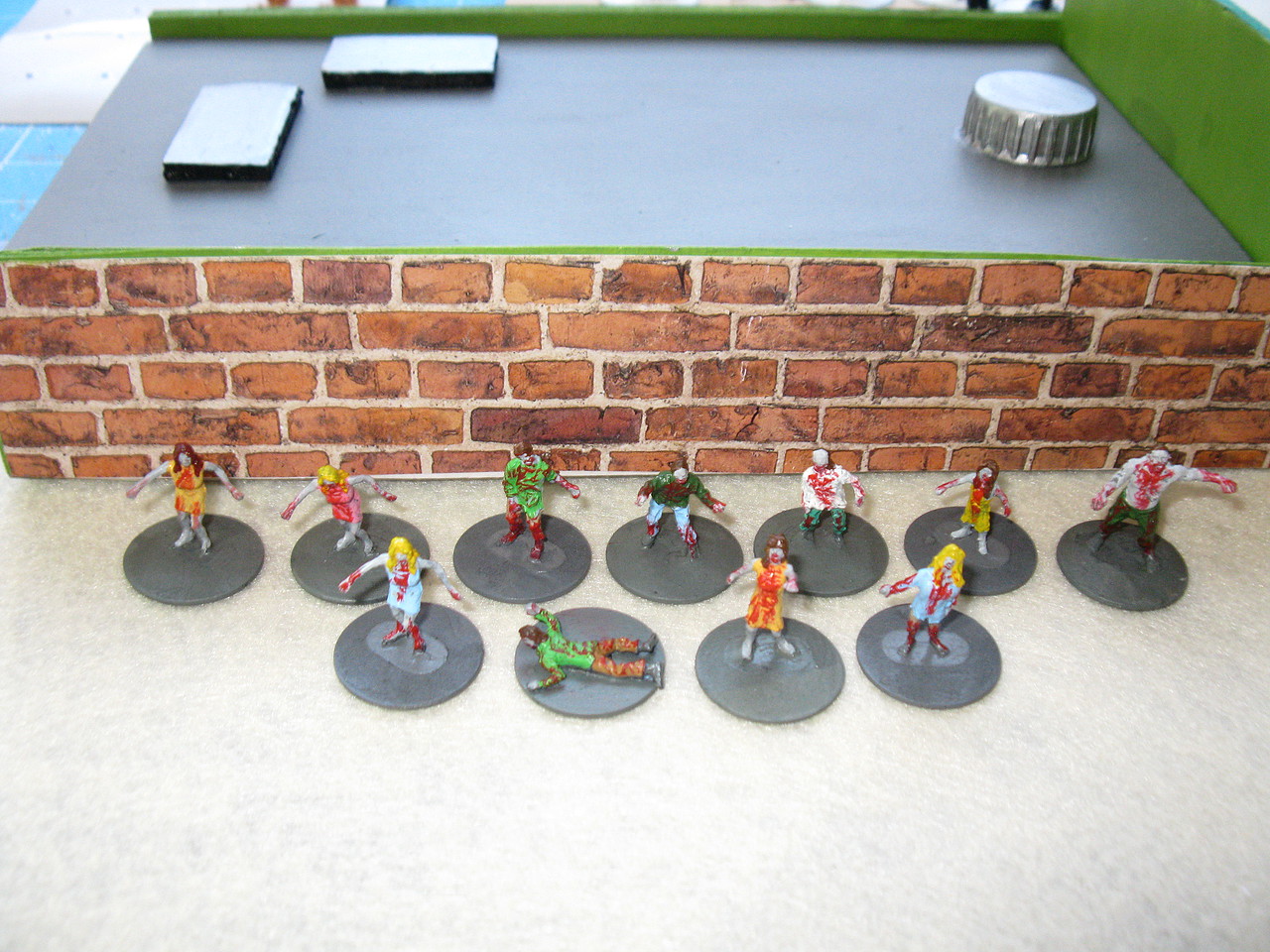 Modern Zombies (11) -- Plastic Model Figure -- 1/72 Scale -- #sf4 ...