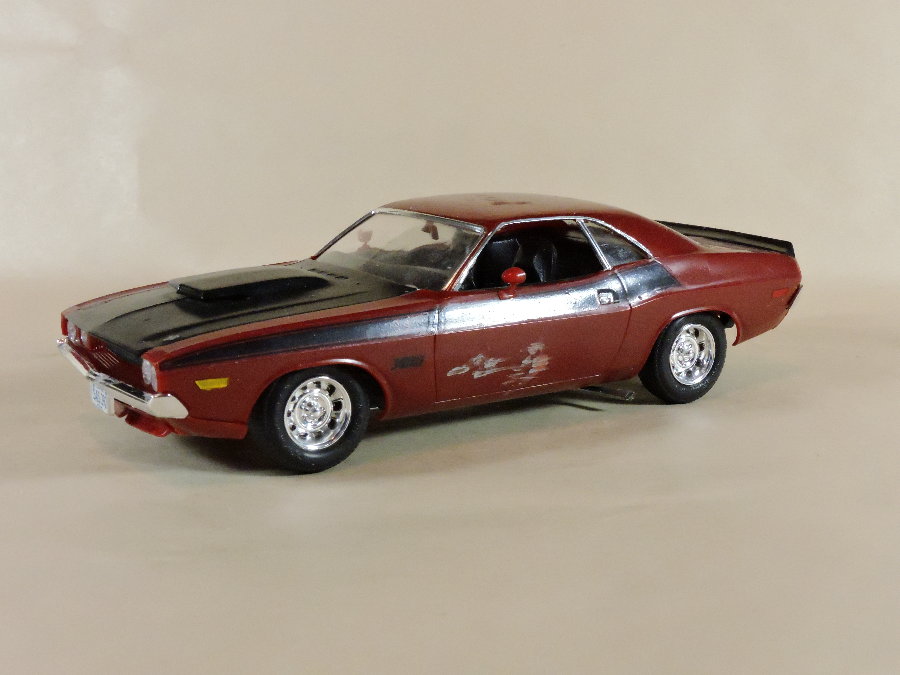 1970 Challenger 2'n 1 -- Plastic Model Car Kit -- 1/24 Scale -- #852596 ...