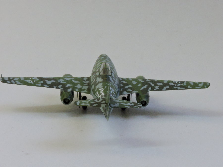 Me262A2a, 9K+FL 1/KG51 (Built-up Plastic) -- Pre-Built Plastic Model ...