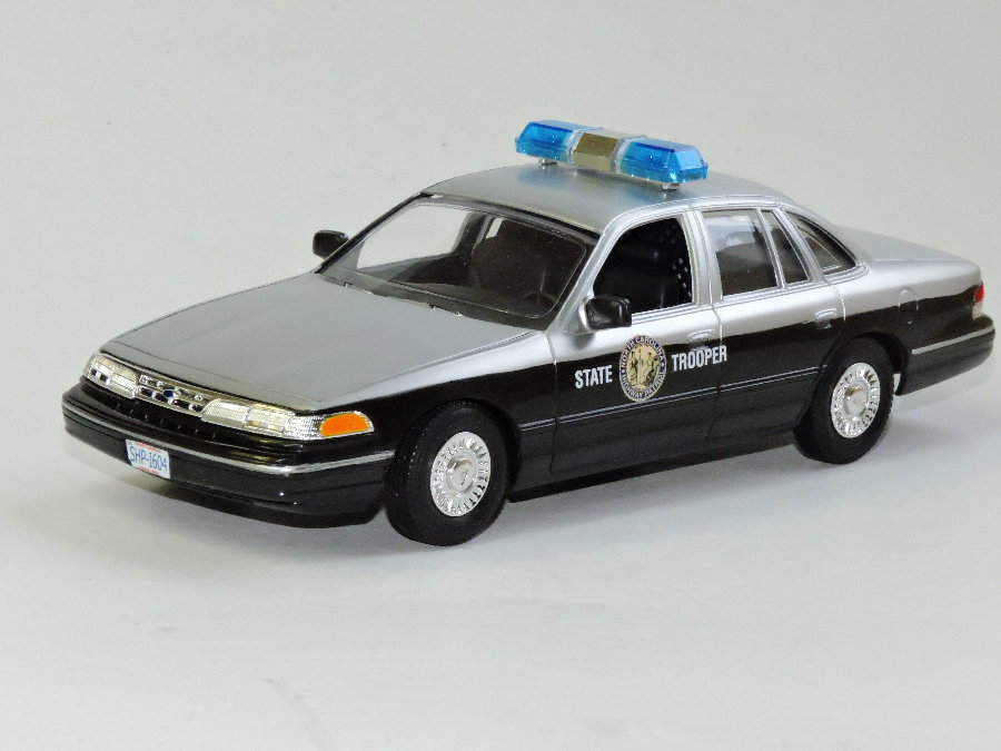 Ford Crown Vic NC State Police Prepainted Cop -- Plastic Model Car Kit ...