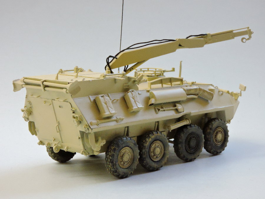 USMC LAV-R Light Armored Recovery Vehicle -- Plastic Model Military ...