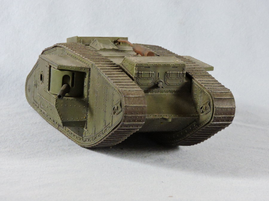 WWI British Male Mk IV Tank -- Plastic Model Military Vehicle Kit -- 1/ ...