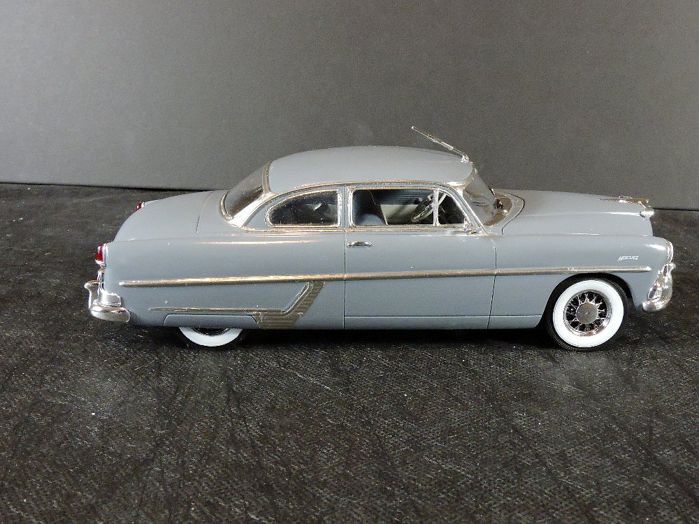 1954 Hudson Hornet Coupe -- Plastic Model Car Kit -- 1/25 Scale ...