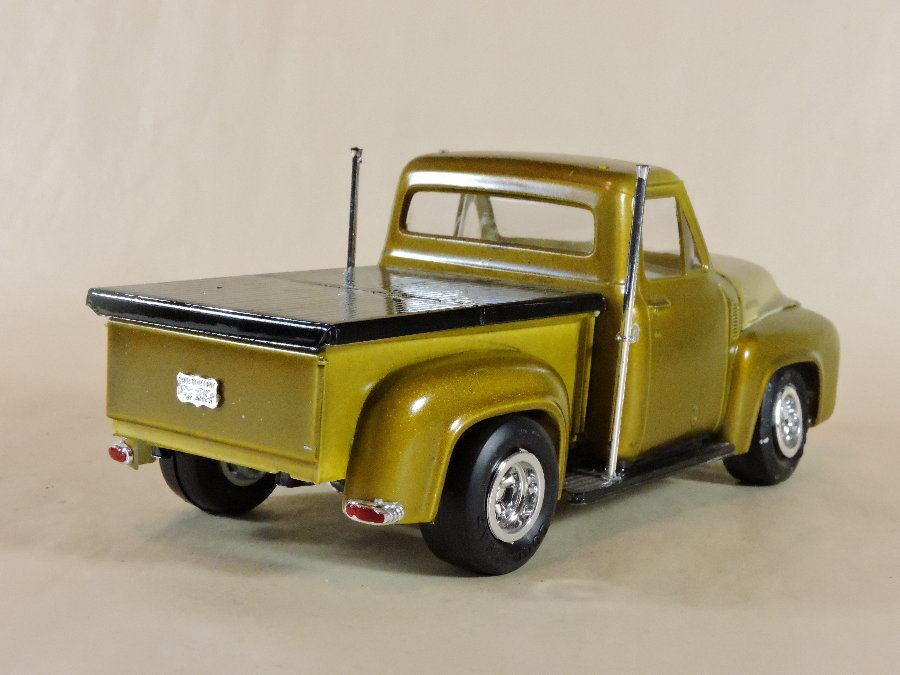 1953 Ford Pickup Truck -- 1/25 Scale -- Plastic Model Truck Kit -- #882 ...
