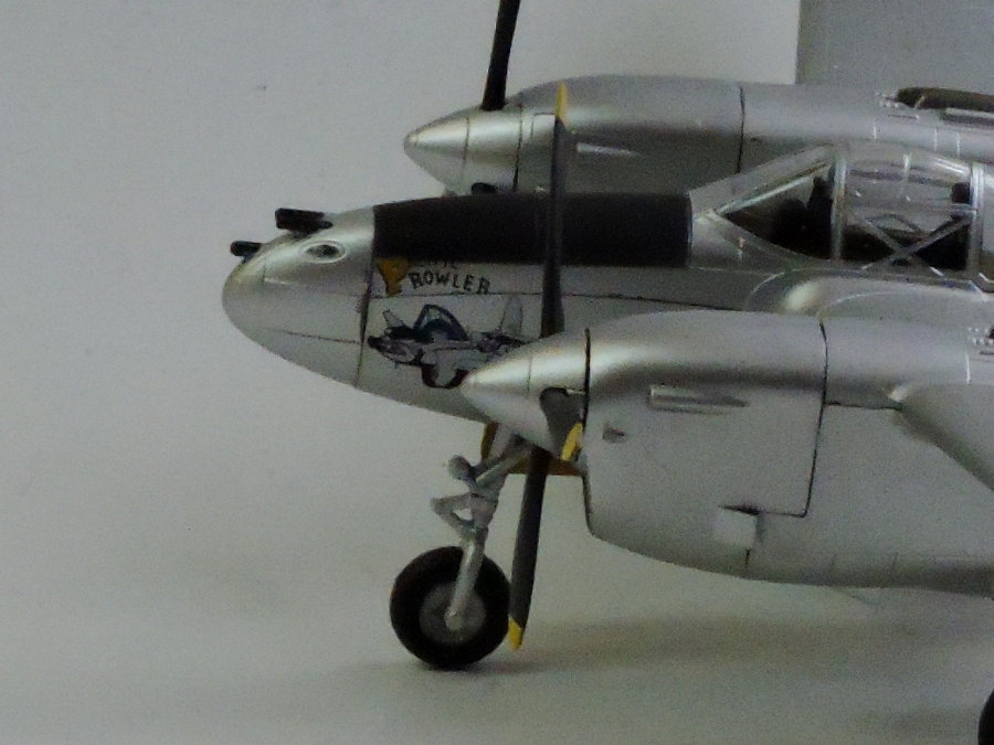 P38 Pacific Prowler 44th FS -- Pre Built Plastic Model Airplane -- 1/72 ...