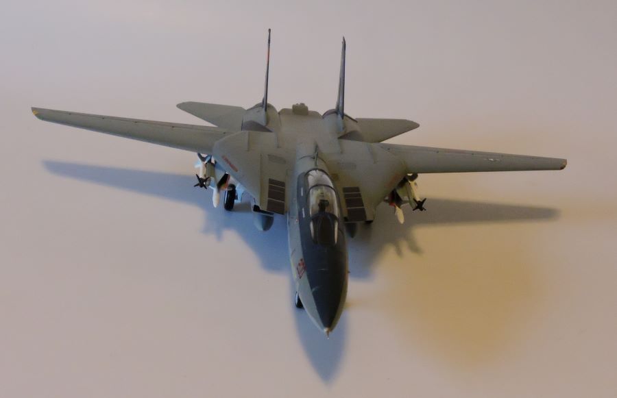 F14B Tomcat VF11 -- Pre Built Plastic Model Airplane -- 1/72 Scale ...