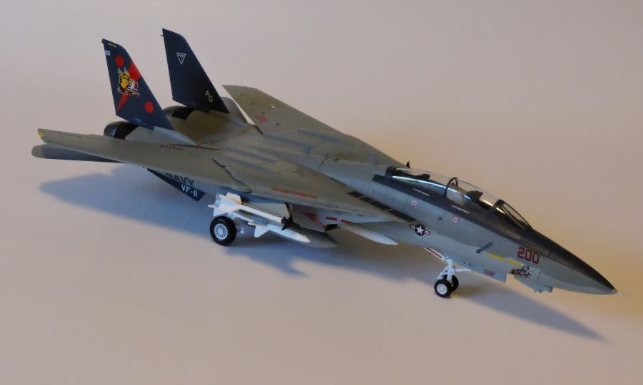 F14B Tomcat VF11 -- Pre Built Plastic Model Airplane -- 1/72 Scale ...