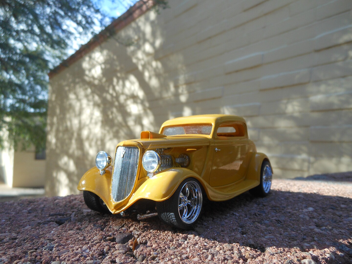 1934 Ford 5-Window Coupe Street Rod -- Plastic Model Car Vehicle Kit ...