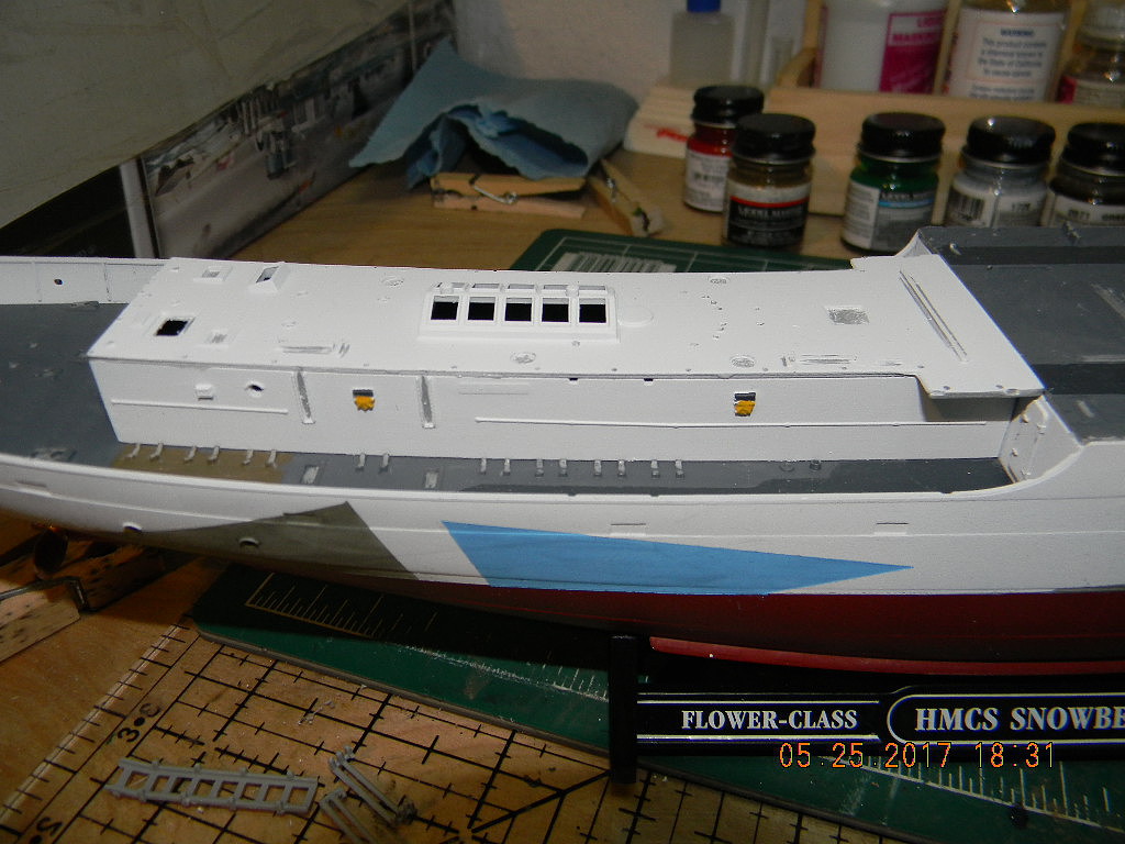 Flower Class Corvette (Early) -- Plastic Model Military Ship Kit -- 1/ ...