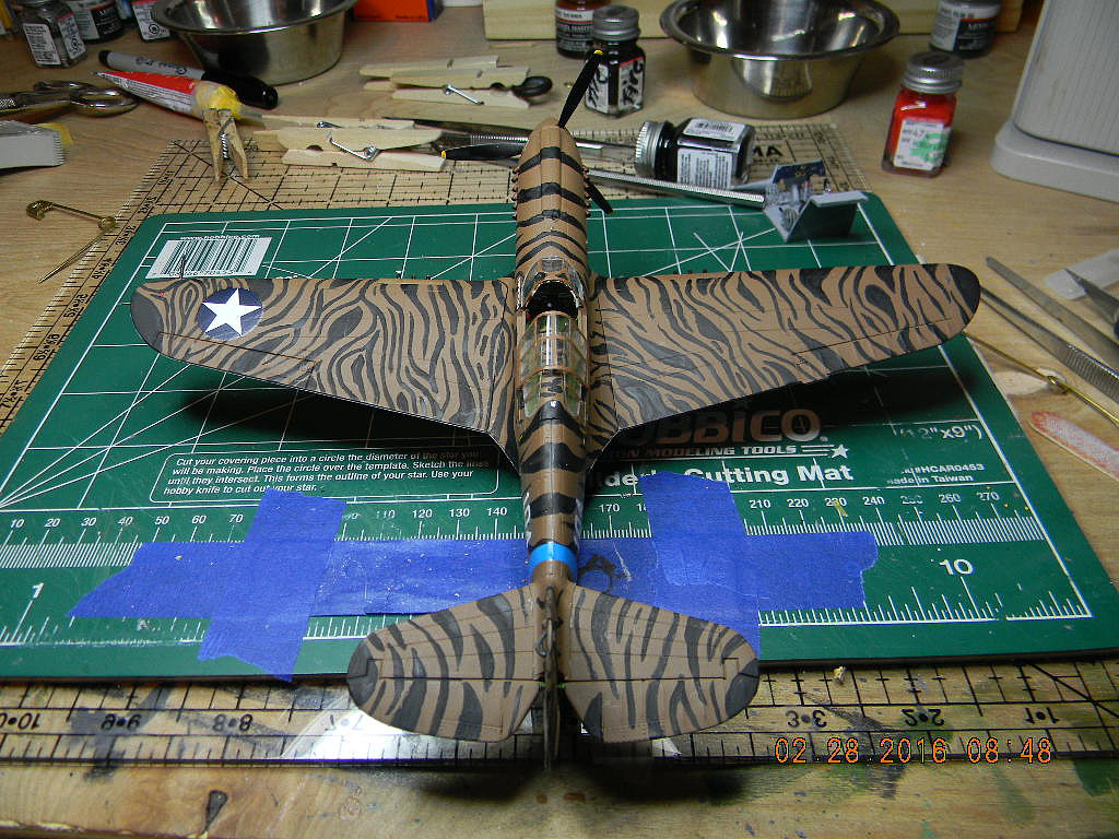 P40E Warhawk US Fighter -- Plastic Model Airplane Kit -- 1/48 Scale ...