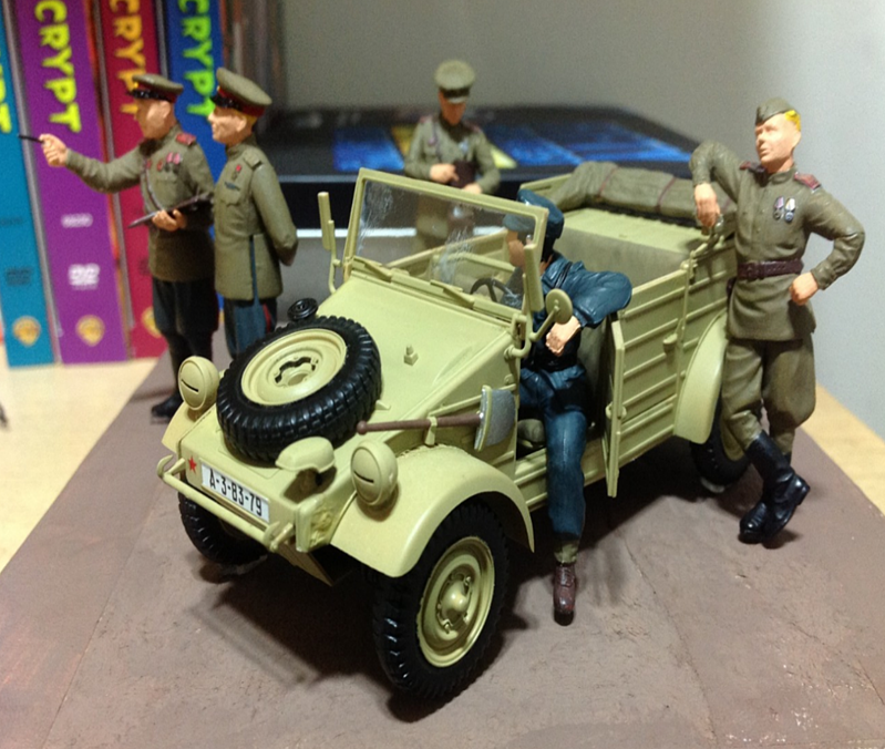 Russian Commanders/Staff Car w/Figures -- Plastic Model Military ...