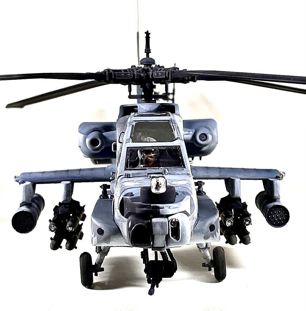 AH64A ANG South Carolina -- Plastic Model Helicopter Kit -- 1/35 Scale ...