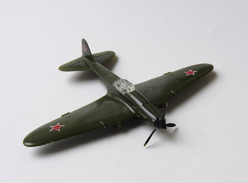 IL2 Mod 1941 Stormovik Fighter (Snap) -- Plastic Model Airplane Kit ...