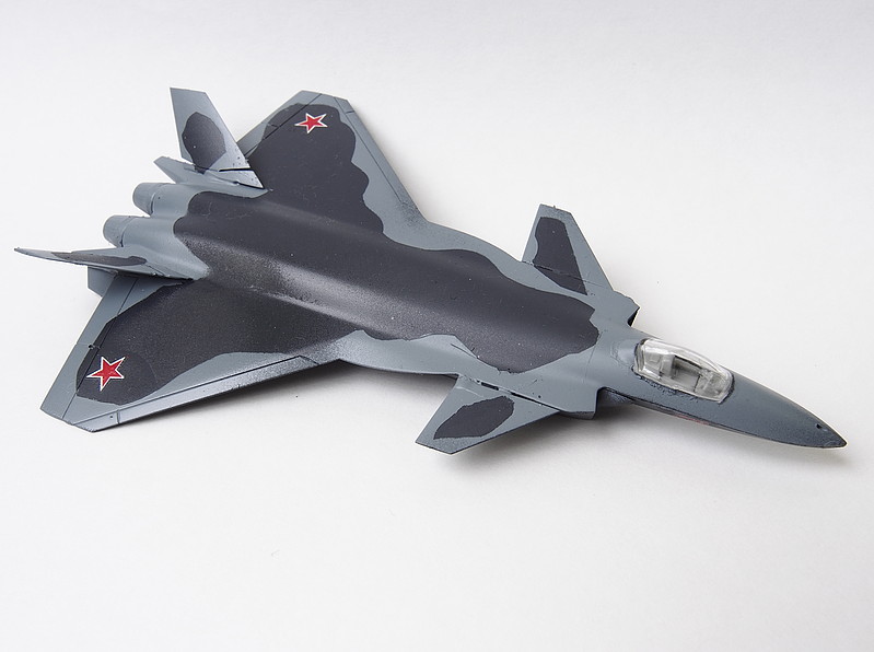 Chinese J-20 Twin-Engine Stealth Fighter -- Plastic Model Airplane Kit ...
