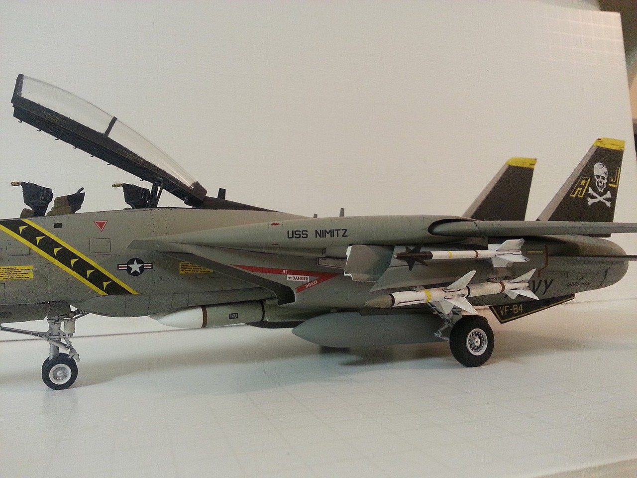 F-14A Tomcat -- Plastic Model Airplane Kit -- 1/48 Scale -- #07246 ...