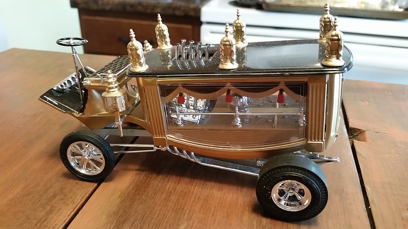 Classic Boot Hill Express -- Plastic Model Car Kit -- 1/24 Scale ...