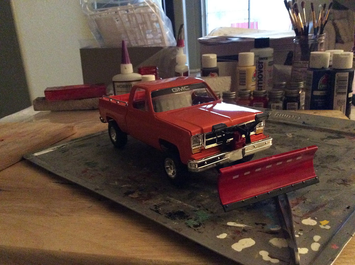 GMC Pickup with Snow Plow -- Plastic Model Truck Kit -- 1/24 Scale ...