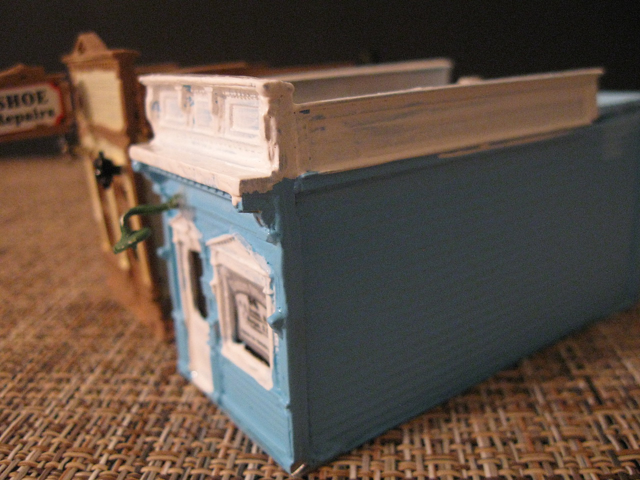 Scenic Details -- Doctor's Office & Shoe Repair Kit -- HO Scale Model ...
