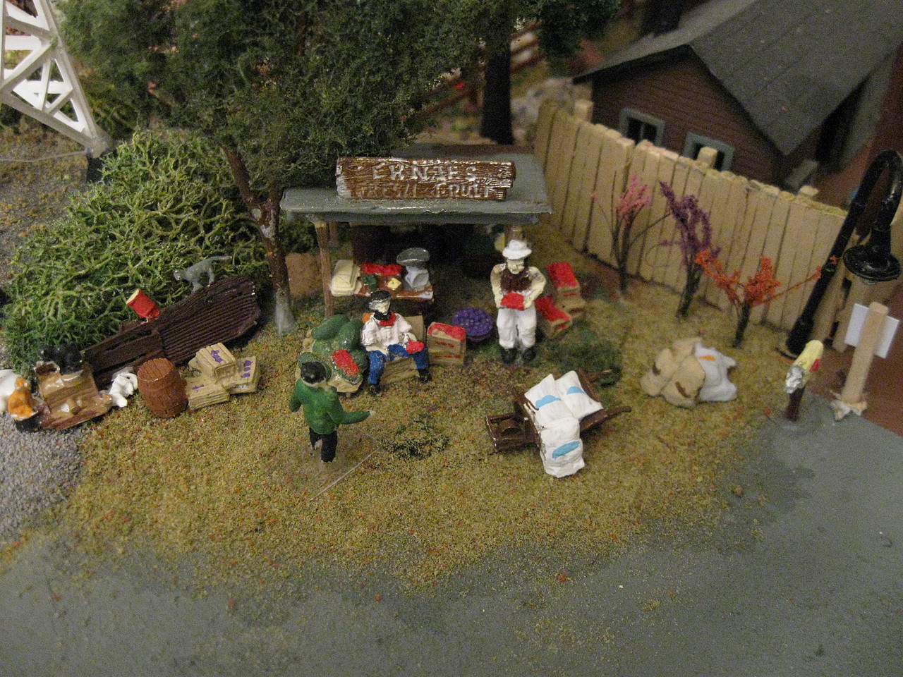 Crates, Barrels, and Sacks -- HO Scale Model Railroad Building ...