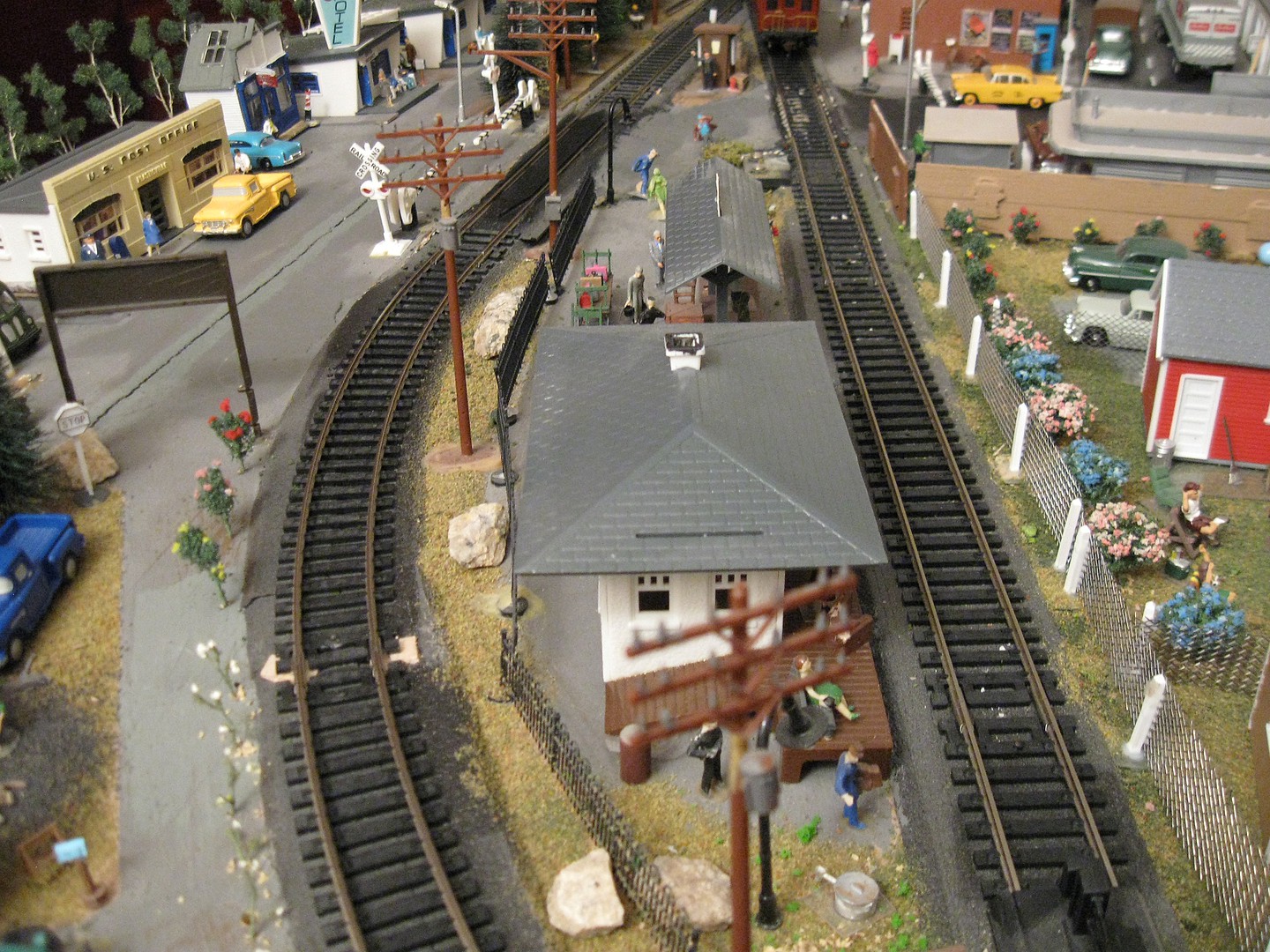 Suburban Station Snap Kit -- HO Scale Model Railroad Building -- #45173 ...