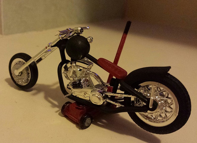 Tom Daniel's Cherry Bomb -- Plastic Model Car Kit -- 1/24 Scale ...