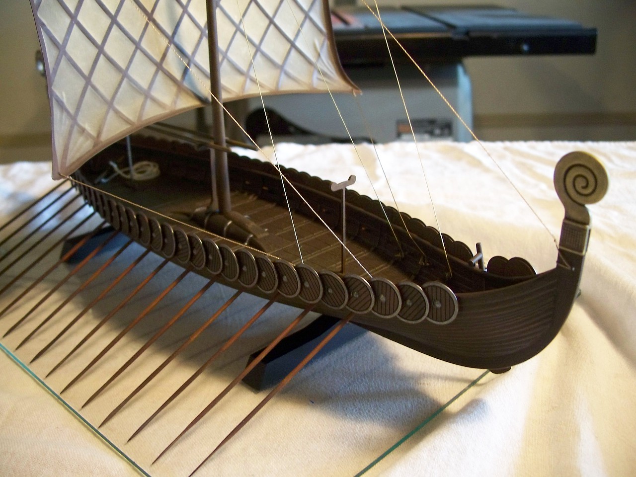 Viking Sailing Ship -- Plastic Model Kit -- 1/50 Scale -- #05403 ...