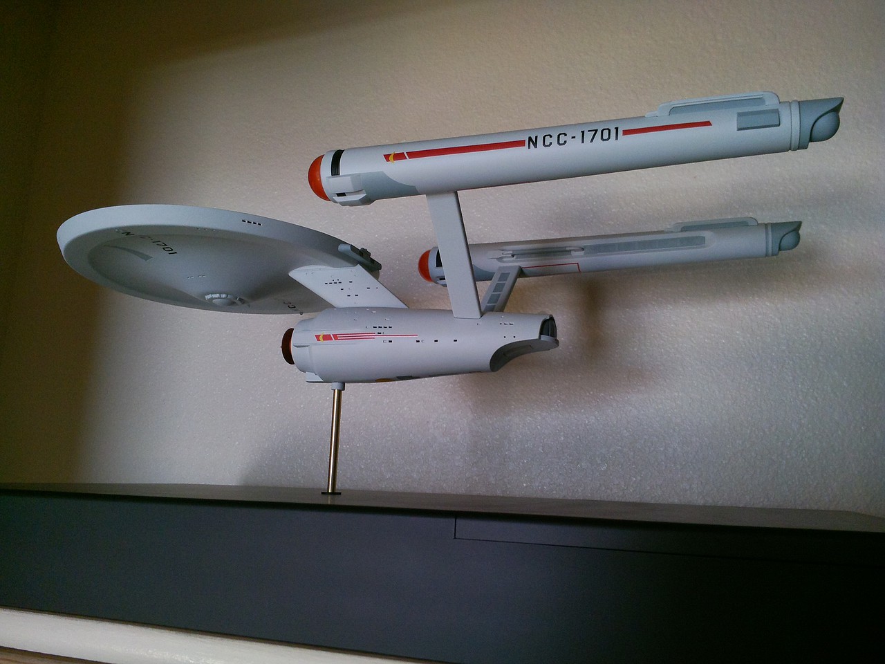 Star Trek TOS Enterprise Cutaway -- Science Fiction Plastic Model Kit ...