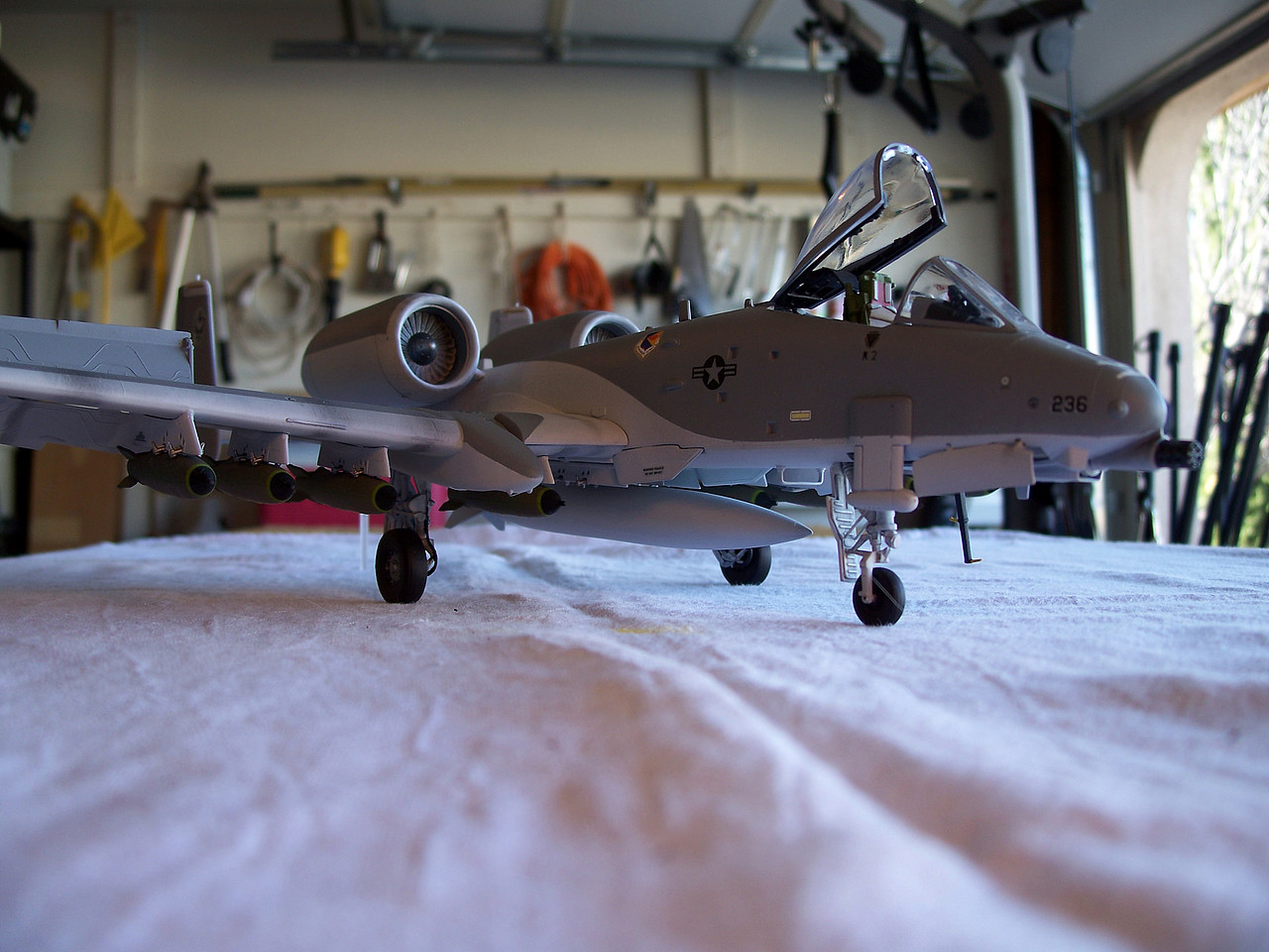 A-10 Warthog -- Plastic Model Airplane Kit -- 1/48 Scale -- #855521 ...