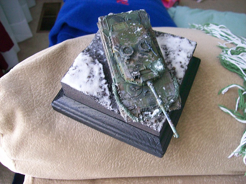 Leopard 2A4 Armor Pro Series -- Plastic Model Military Tank Kit -- 1/72 ...