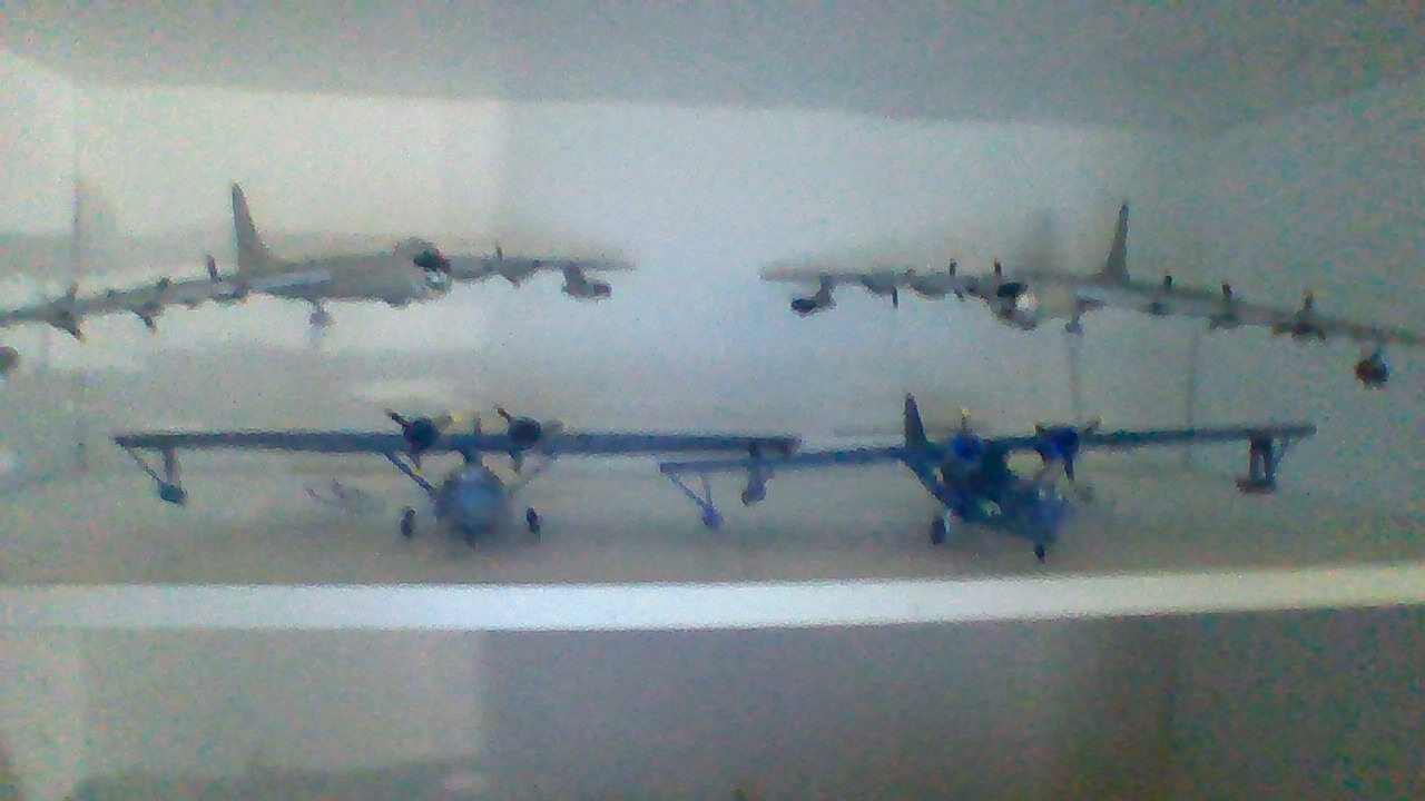 USAF B-36 Peacemaker Bomber -- Plastic Model Airplane Kit -- 1/184 ...