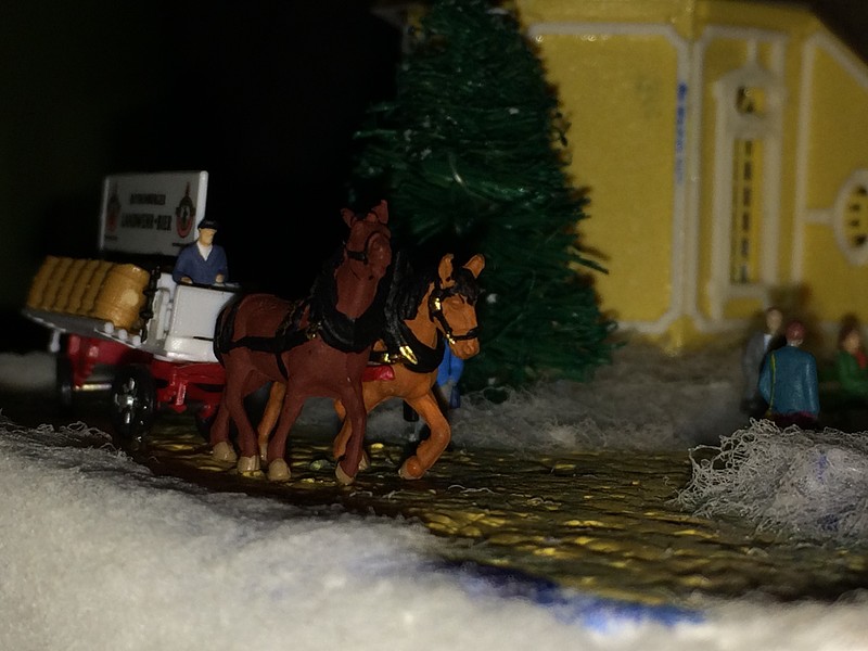 Horse-Drawn Brewery Beer Wagon -- Model Railroad Vehicle -- N Scale ...