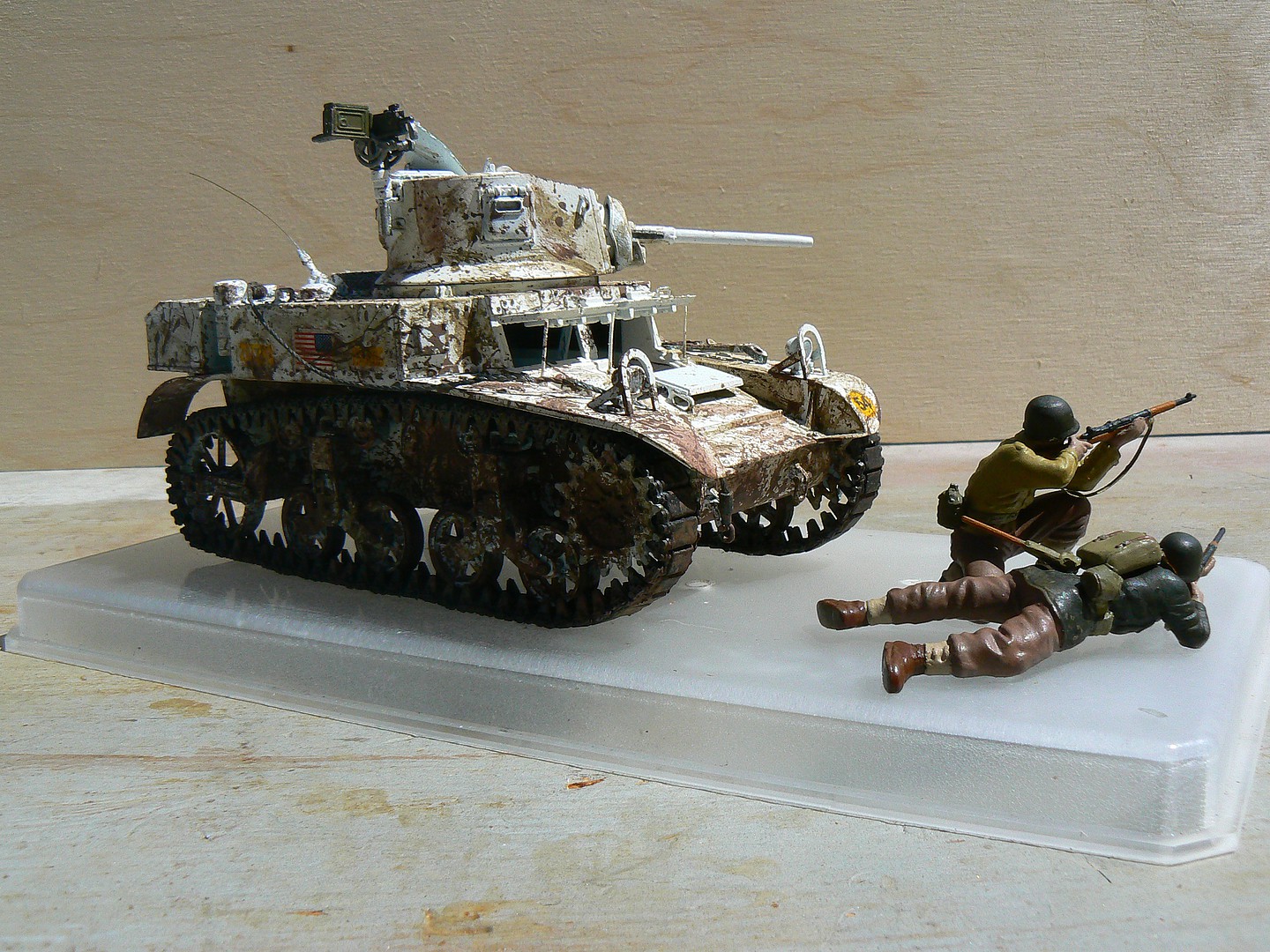 M3A1 Stuart Light Tank -- Plastic Model Military Vehicle Kit -- 1/35 ...