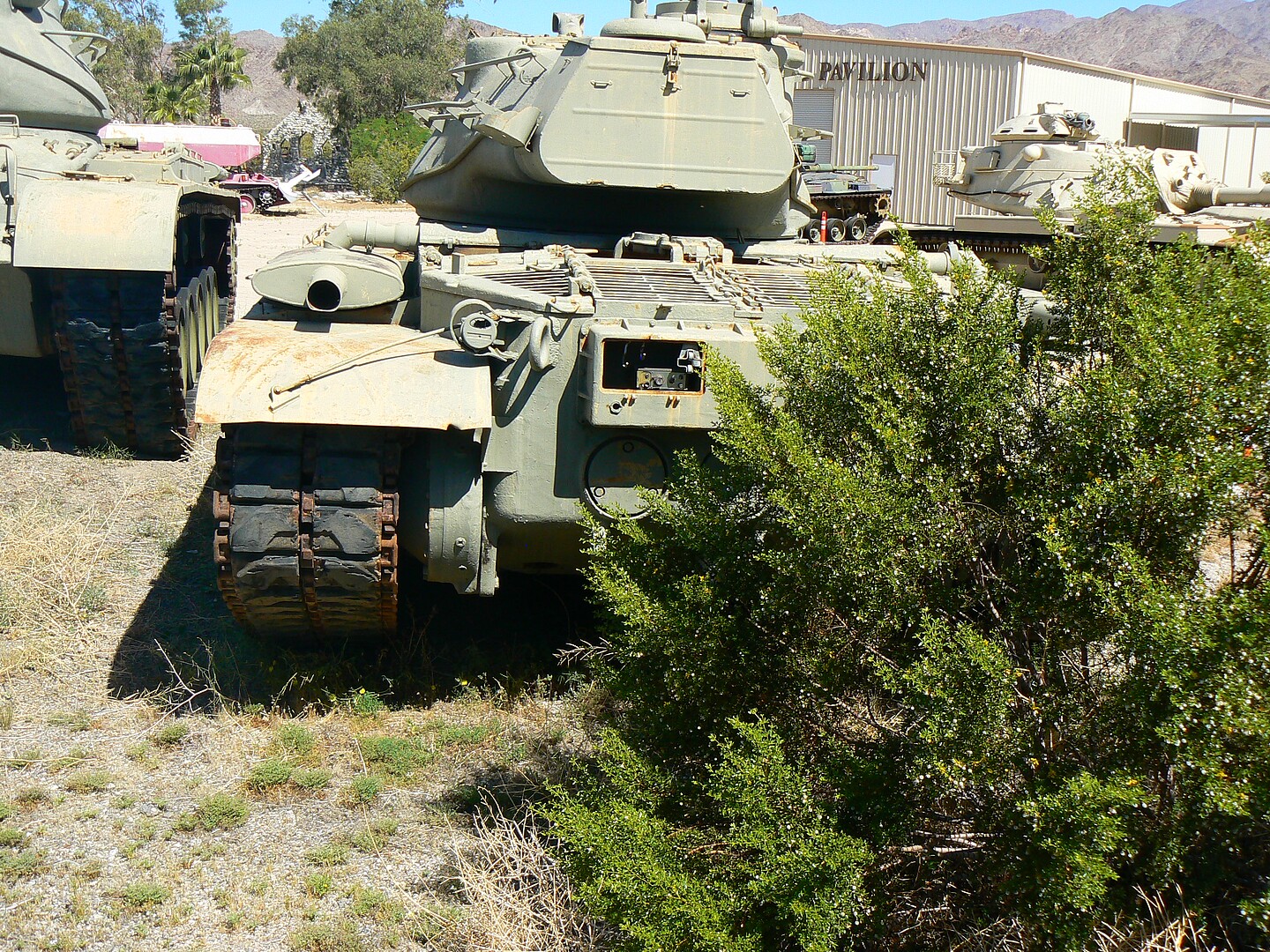 U.S. Medium Tank M47 E/M 2'n1 -- Plastic Model Military Tank Kit -- 1/ ...